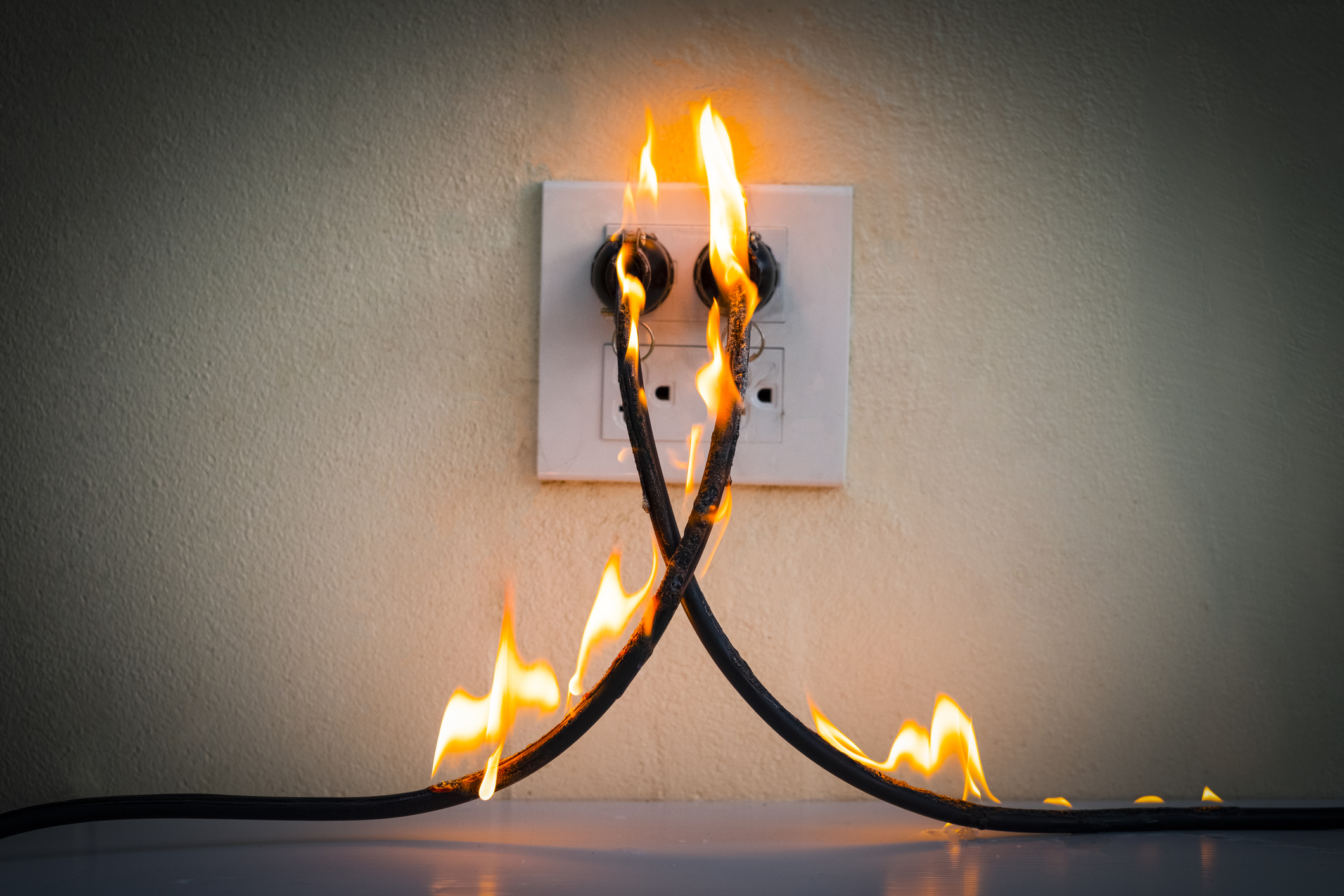 Kabelbrand richtig löschen I 123energie Magazin - 123energie